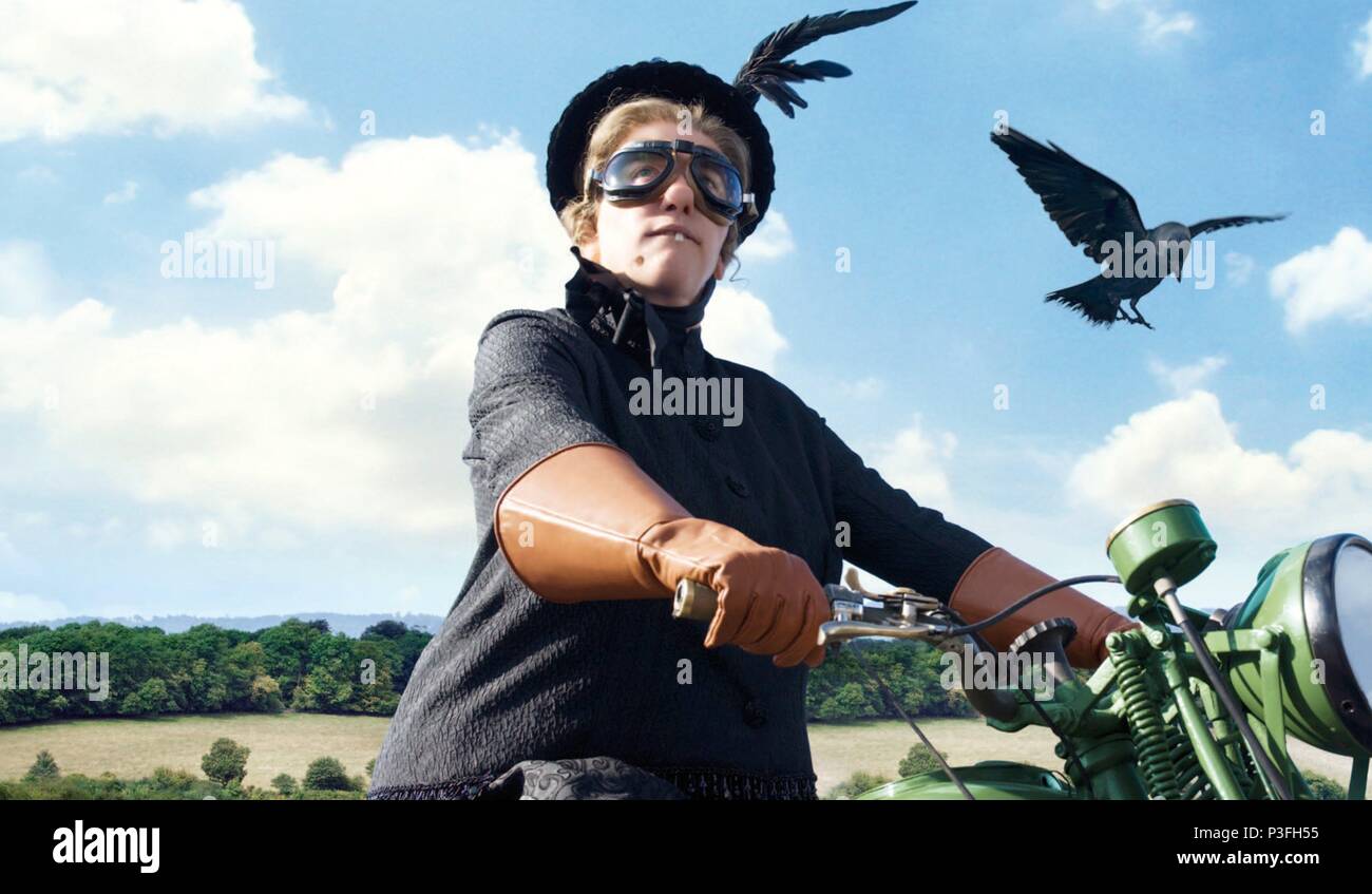 Emma thompson nanny mcphee film still hi-res stock photography and ...