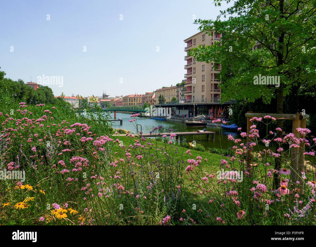 Summer milan hi-res stock photography and images - Alamy