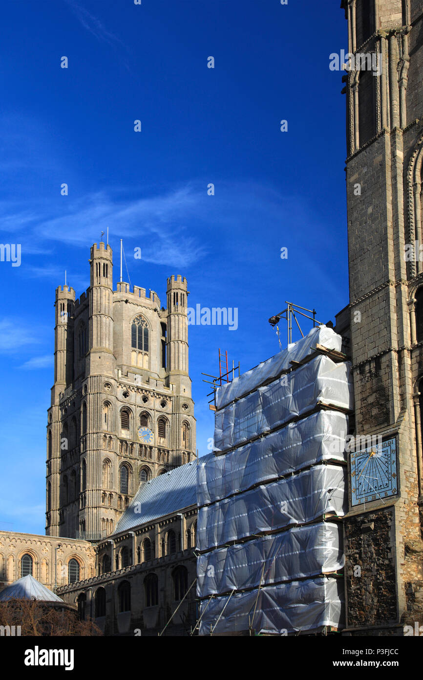Spring Colours, Ely Cathedral, Ely City, Cambridgeshire, England, UK ...