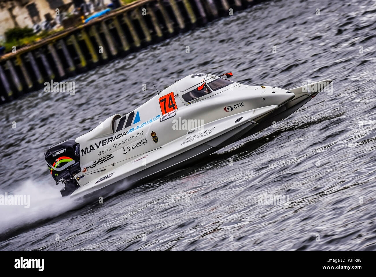 F1 powerboat racing hi-res stock photography and images - Alamy