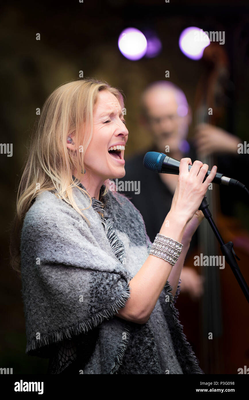 Janice Mitchelson vocalist with the The Grace Notes performing at ...