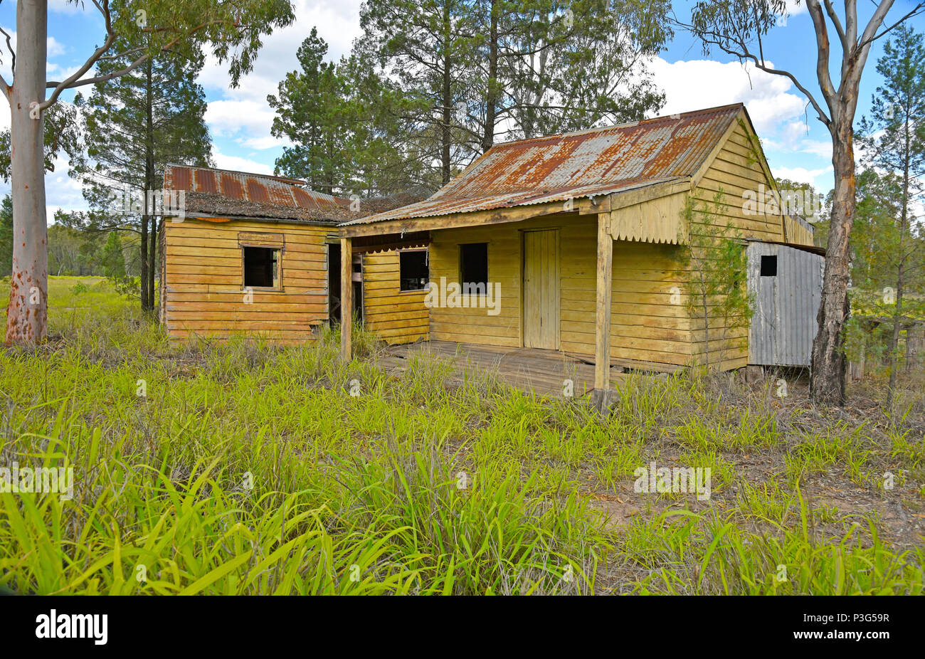 Australian outback shack hi-res stock photography and images - Alamy