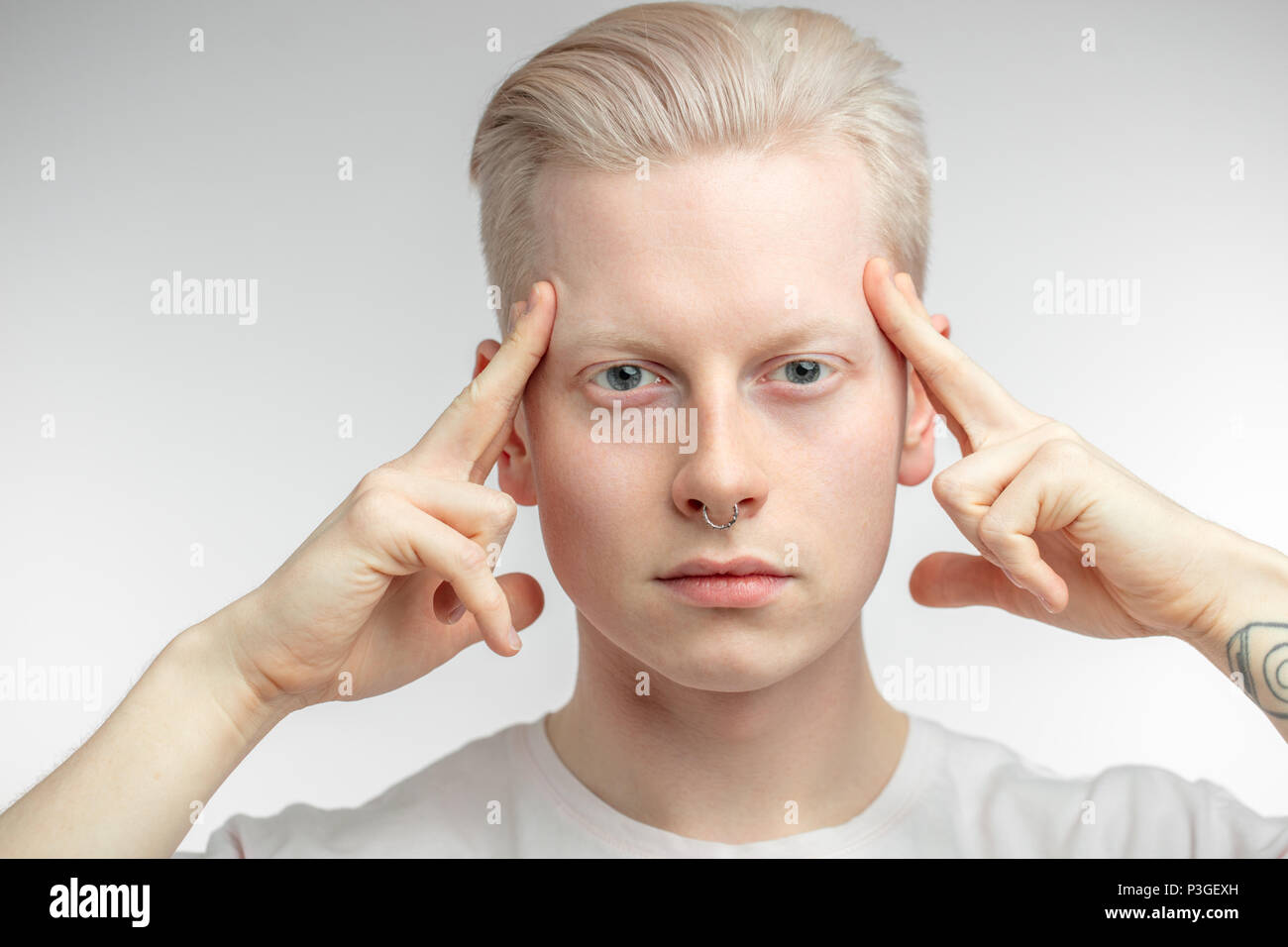 Concentration face hi-res stock photography and images - Alamy