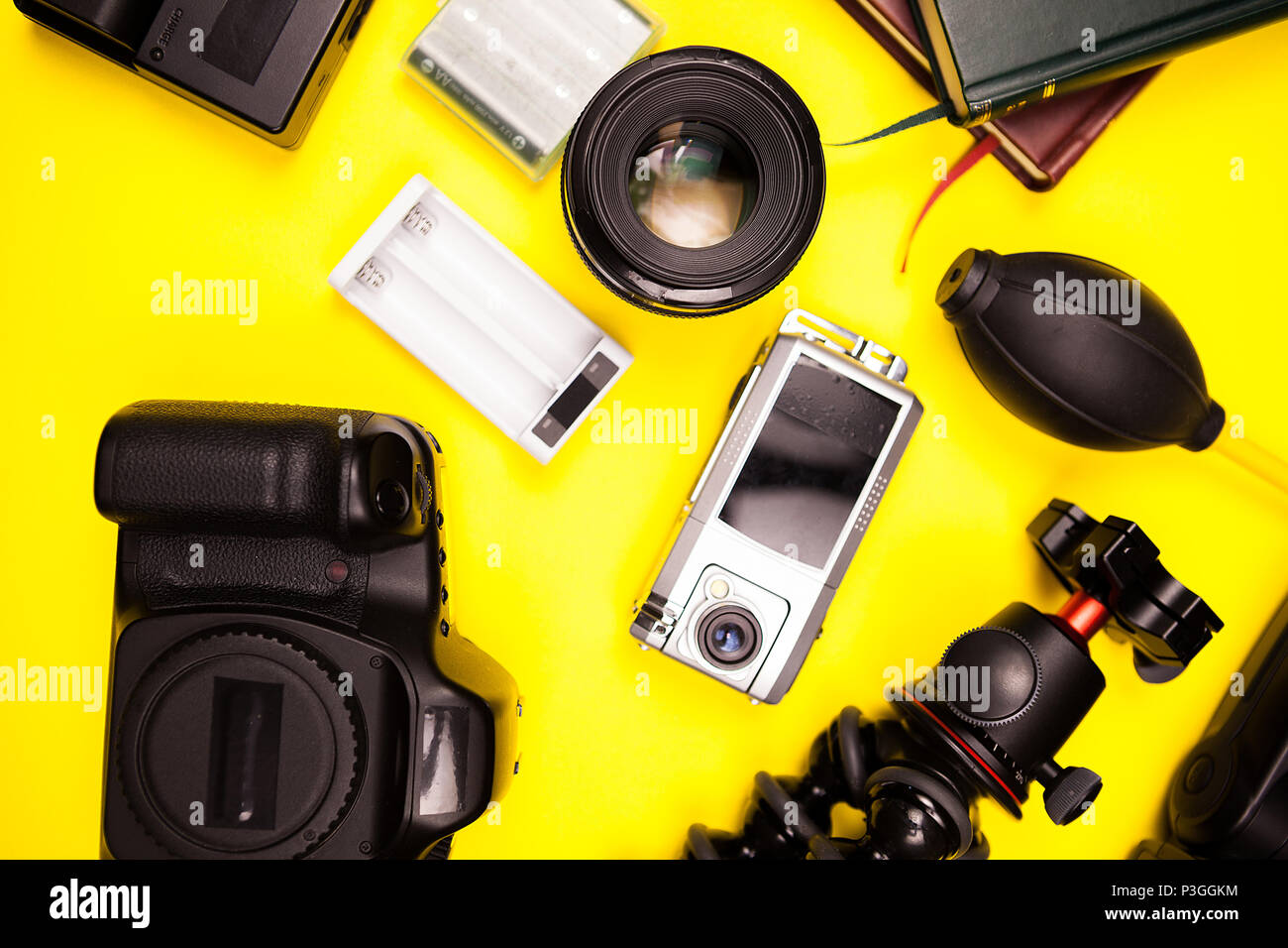 Travel blogger photographer kit Stock Photo - Alamy