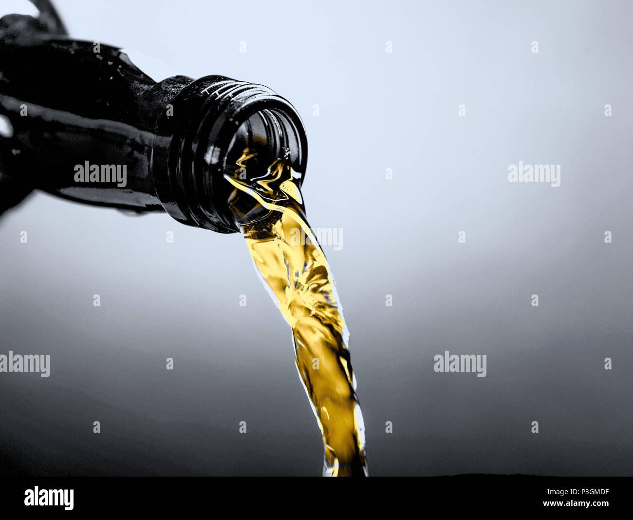 Pouring beer from a bottle hi-res stock photography and images - Alamy