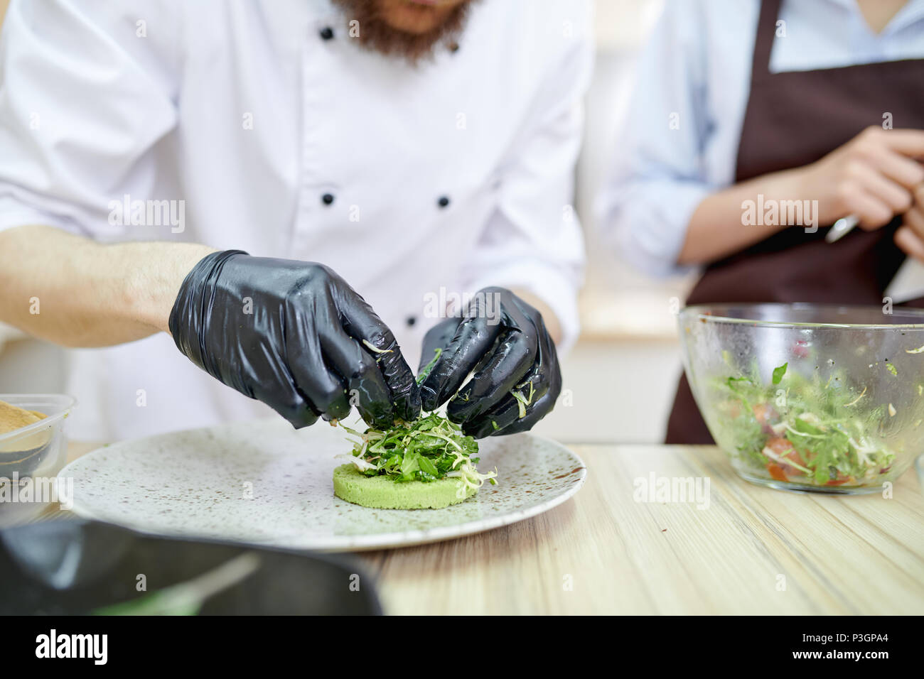 Chef plating hi-res stock photography and images - Alamy