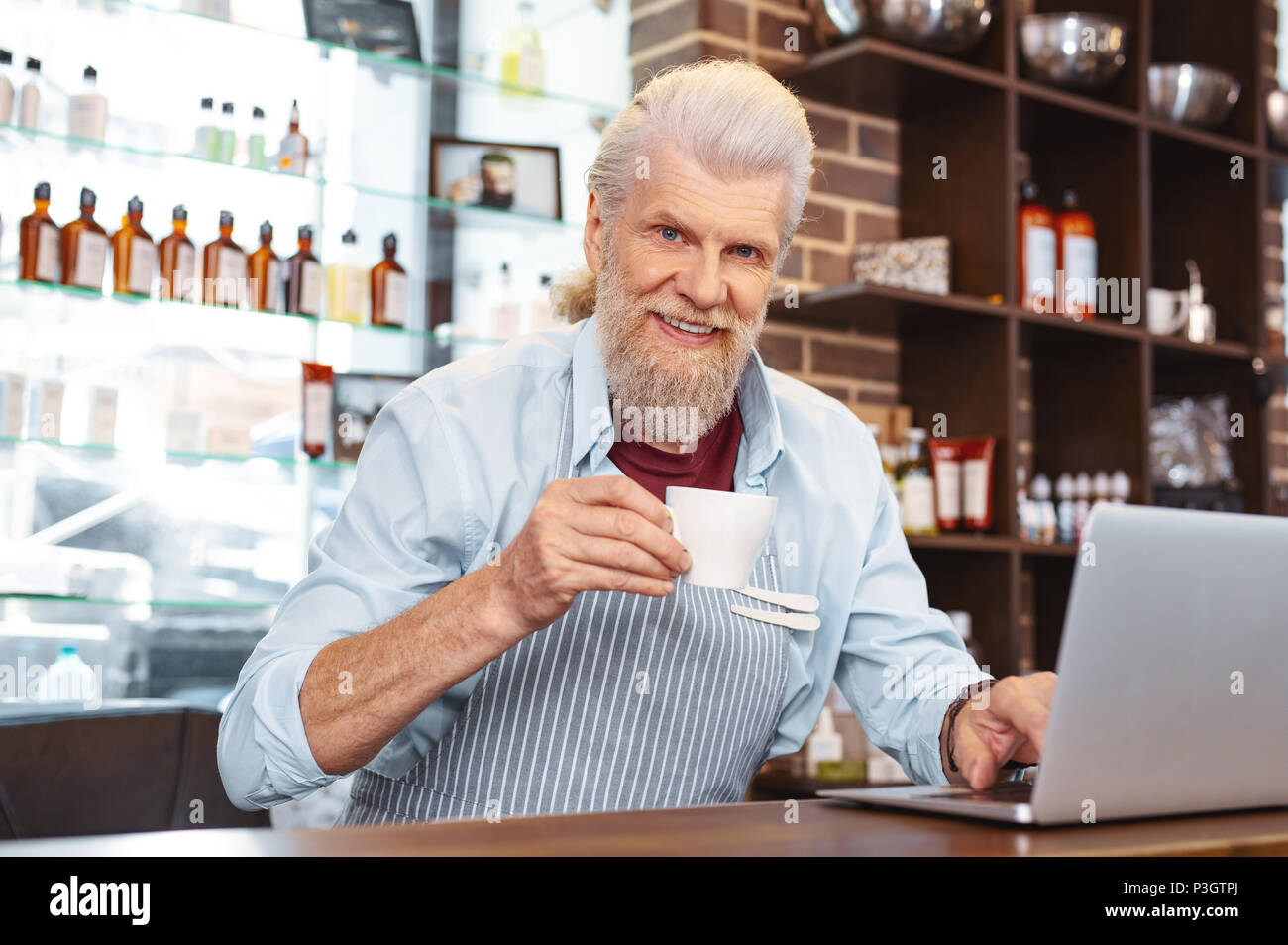 Barber And Coffee Shop Hi Res Stock Photography And Images Alamy