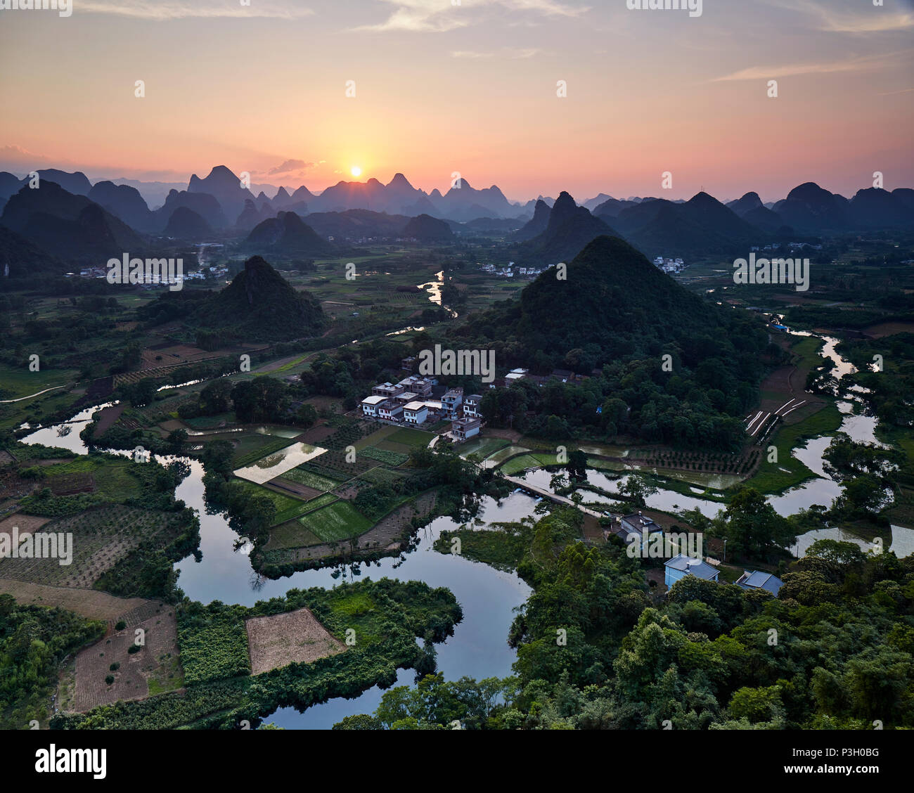 Karst mountains of guilin hi-res stock photography and images - Alamy