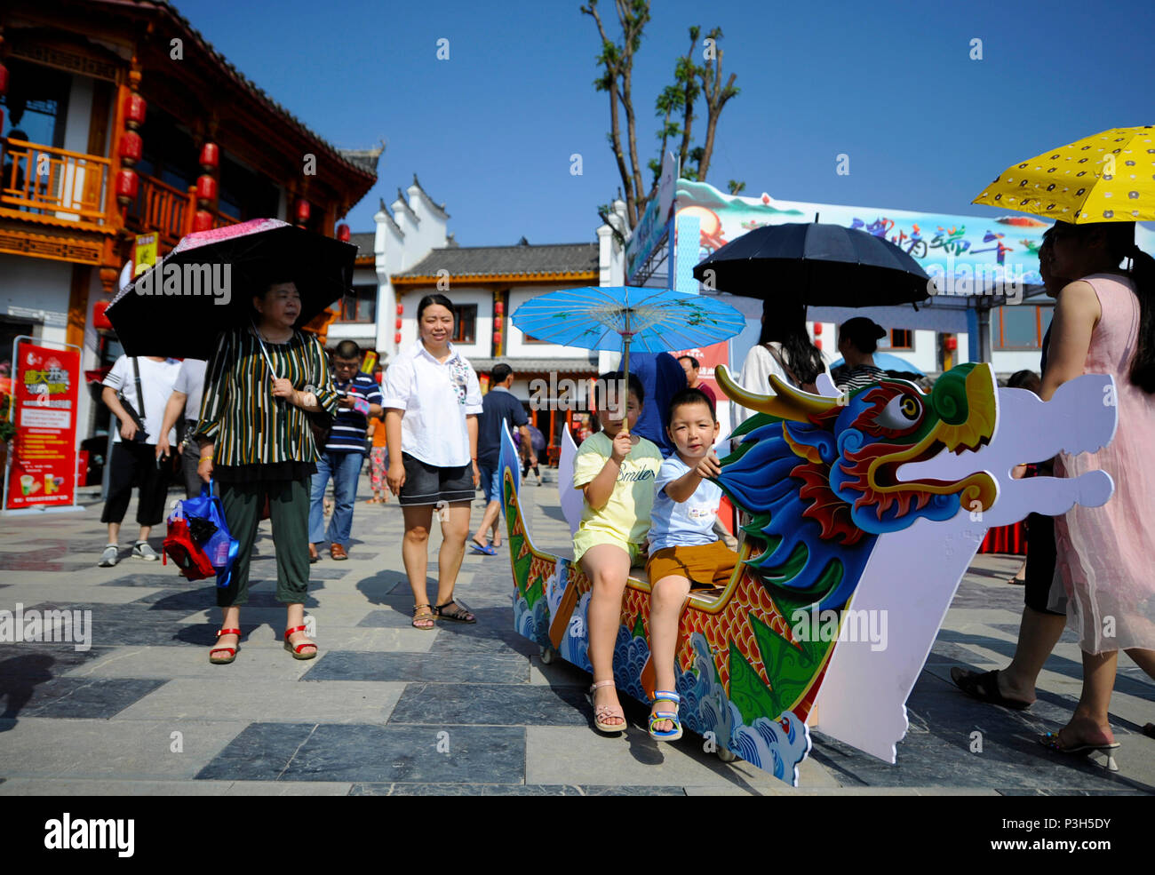 Yongzhou, China's Hunan Province. 18th June, 2018. People visit ...