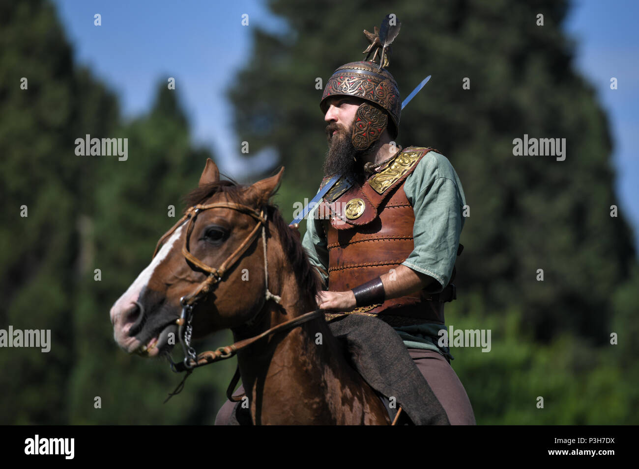 Roman testudo hi-res stock photography and images - Alamy