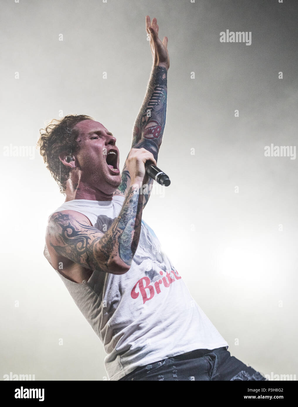 Corey taylor stone sour slipknot hi-res stock photography and images ...