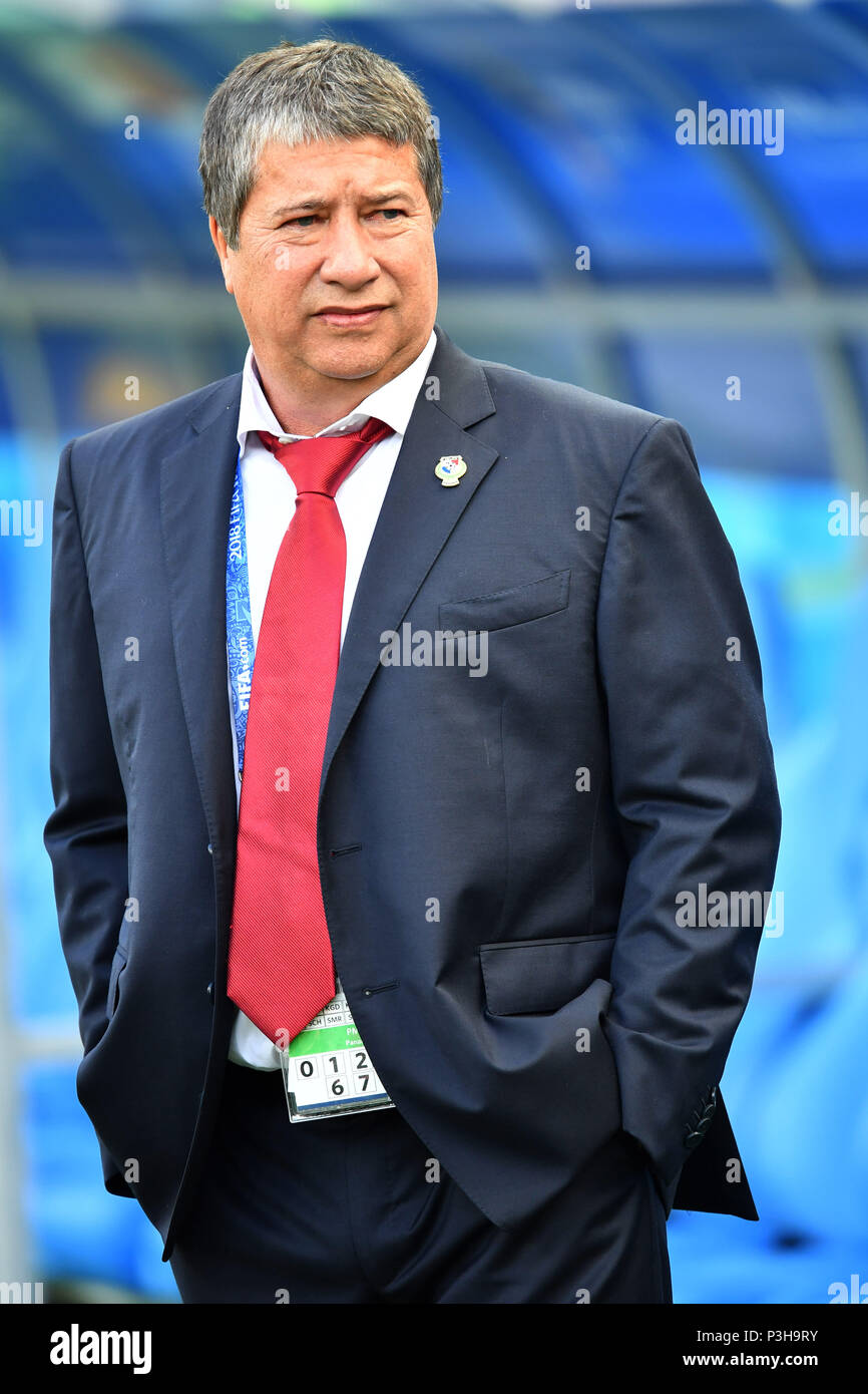 Sochi, Russland. 18th June, 2018. Hernan Dario GOMEZ (coach, PAN ...