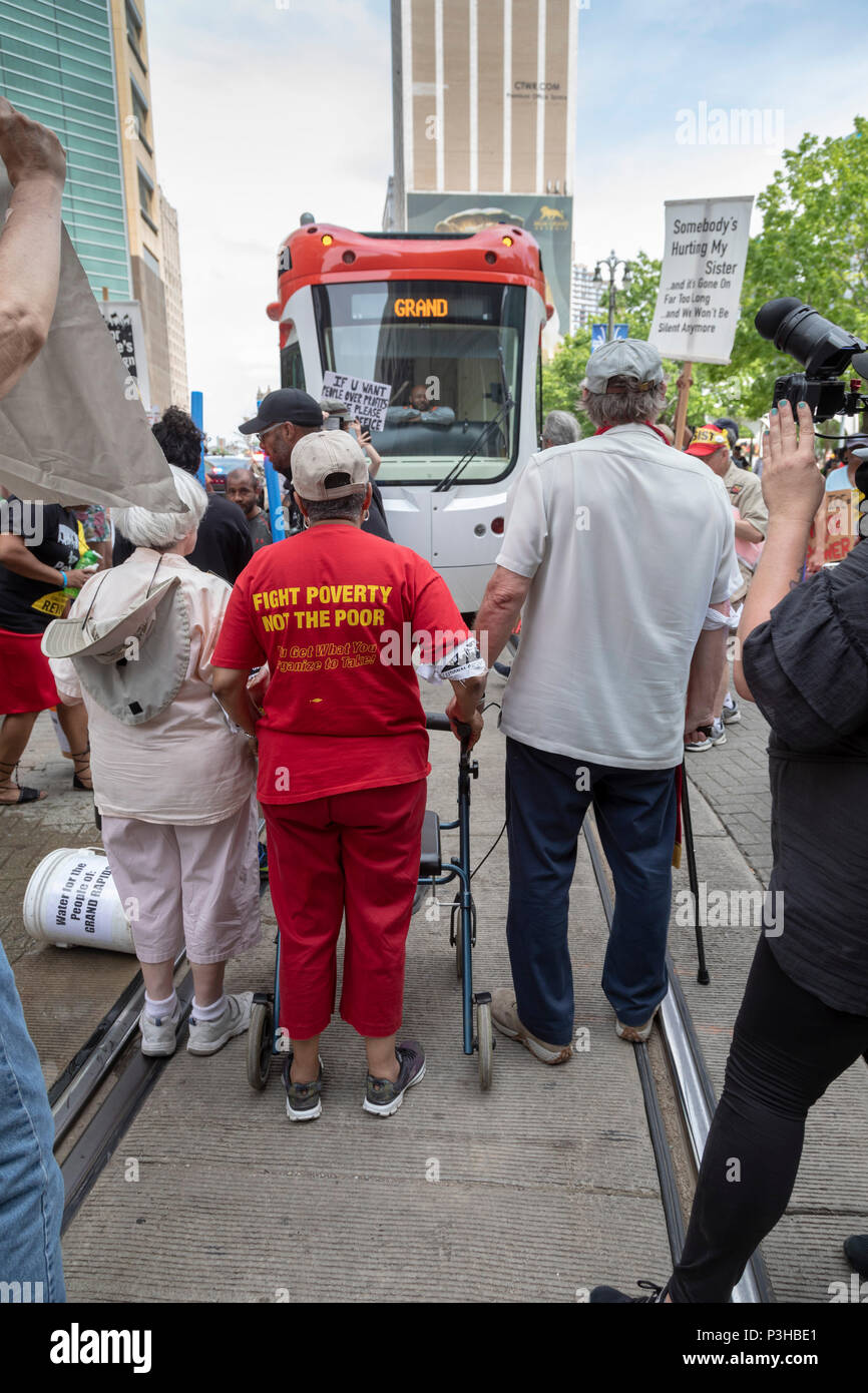 Public poor peoples campaign hi-res stock photography and images - Alamy