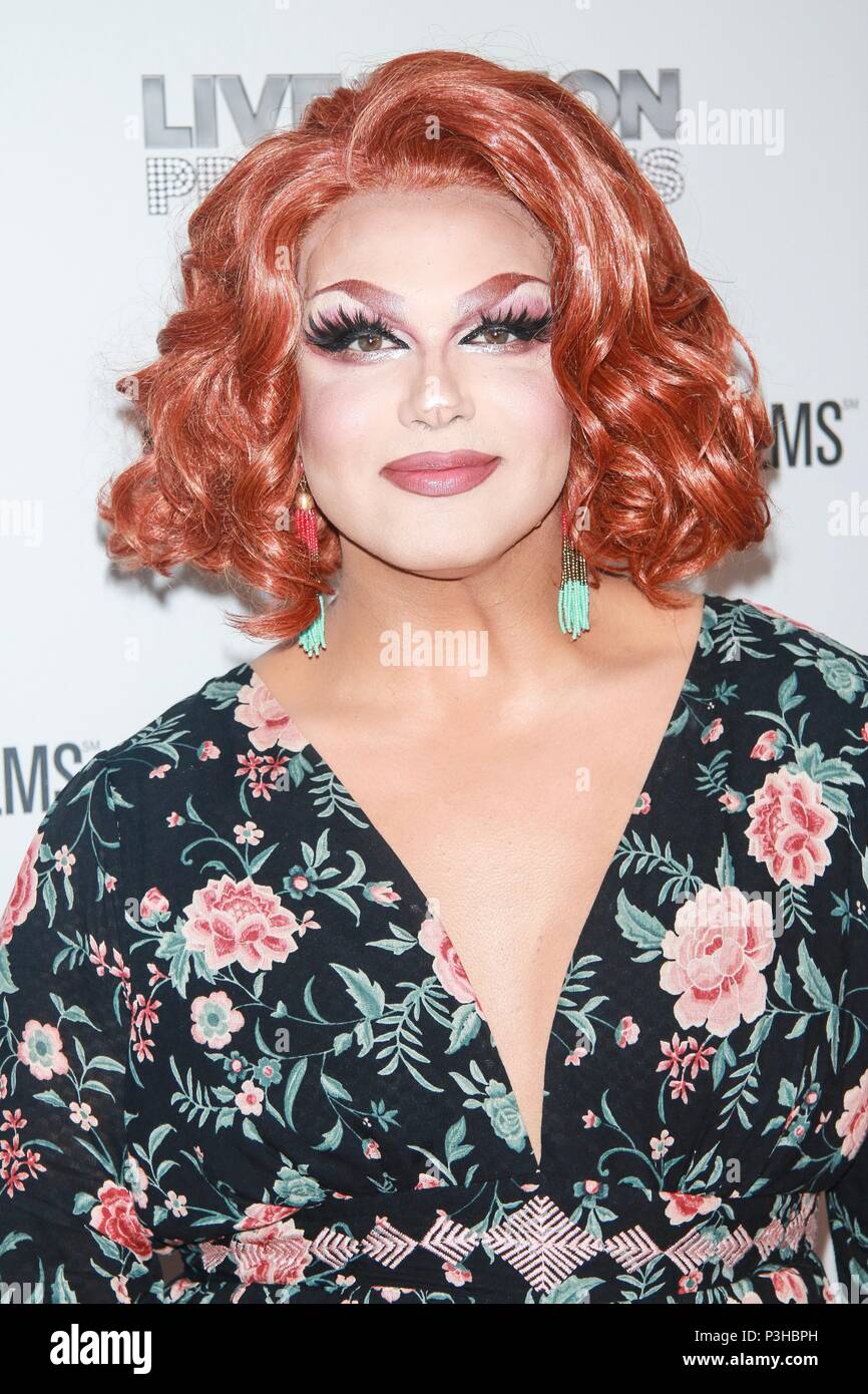 Alexis michelle hi-res stock photography and images - Alamy