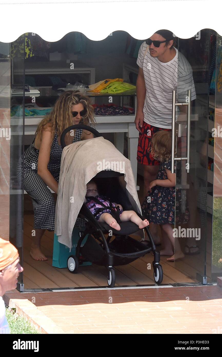 Chaff, Italy. 18th June, 2018. Pula: Josh Hartnett with wife and ...