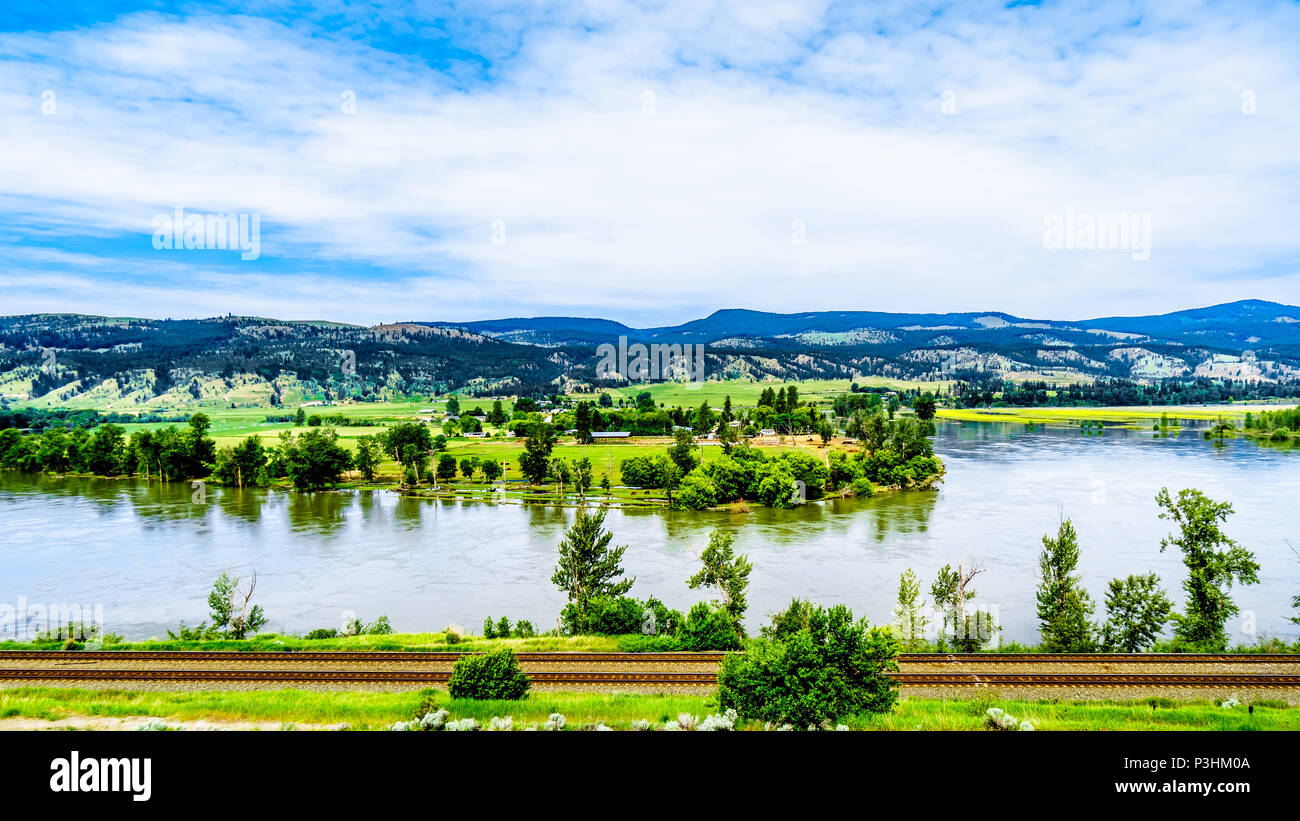 Flood stage of the North Thompson River between Clearwater and Little ...