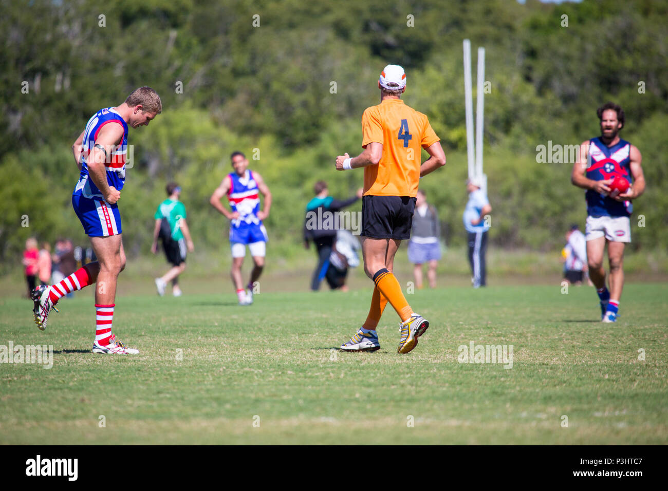 Football referee black kit hi-res stock photography and images - Alamy