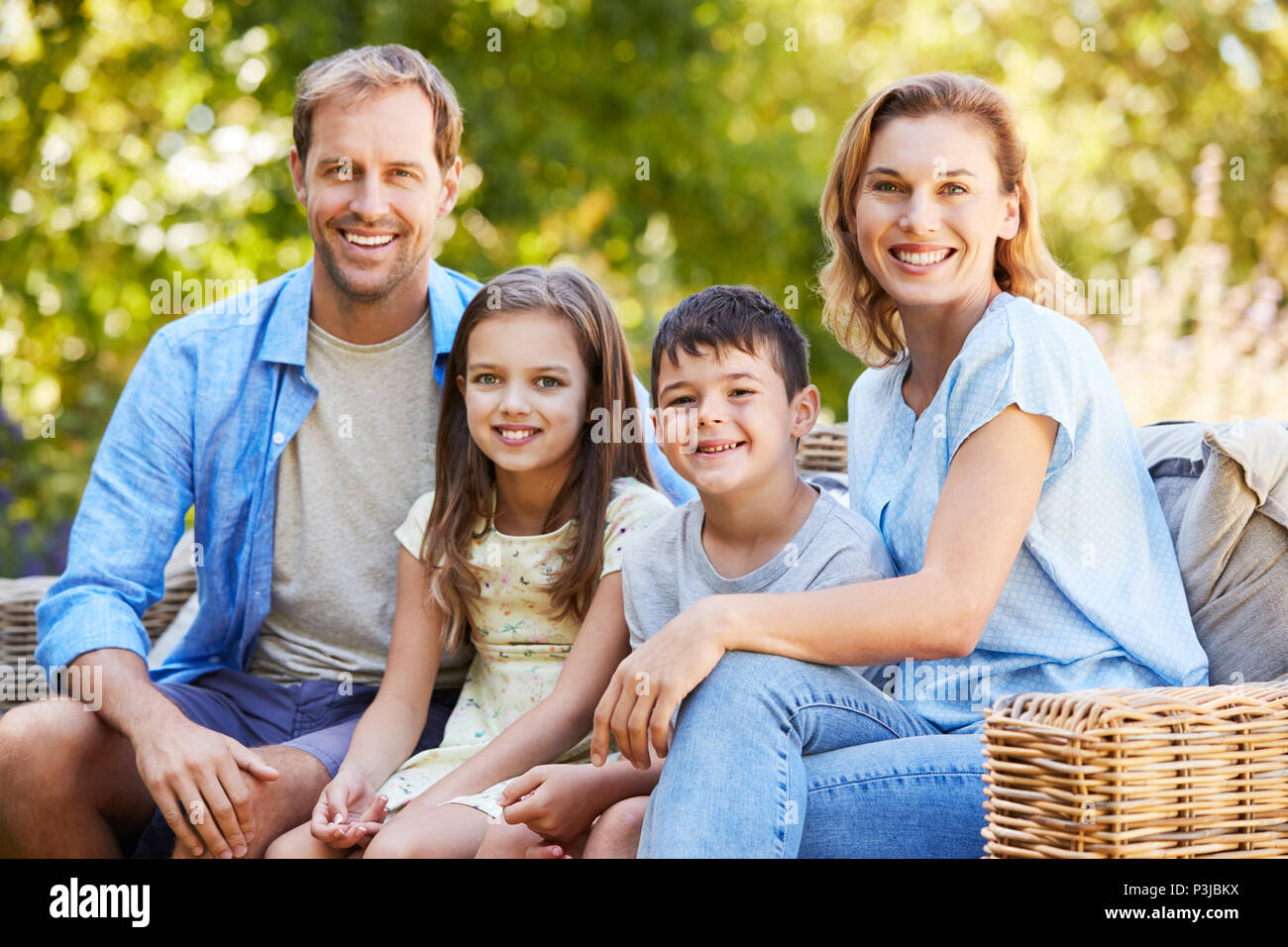 The white family hi-res stock photography and images - Alamy