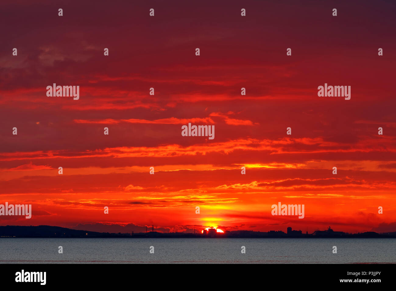 Striking sunset hi-res stock photography and images - Alamy