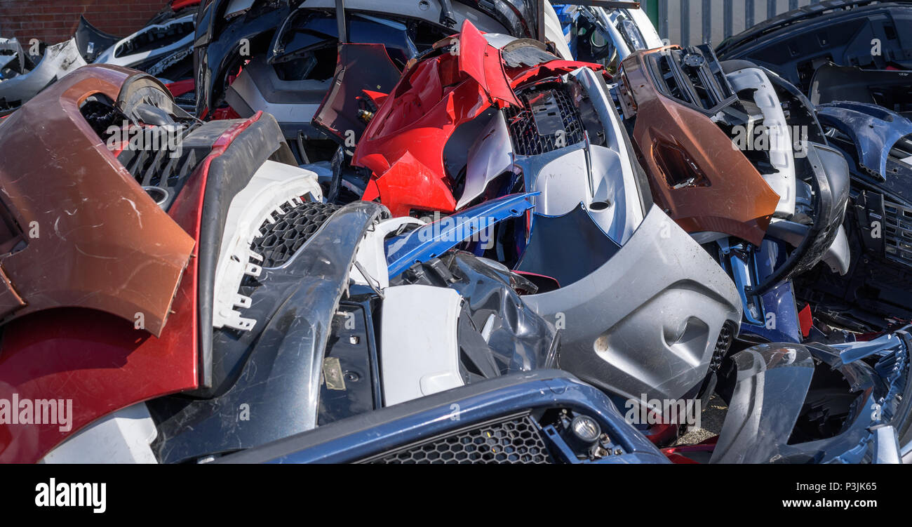 Pile of parts hi-res stock photography and images - Alamy