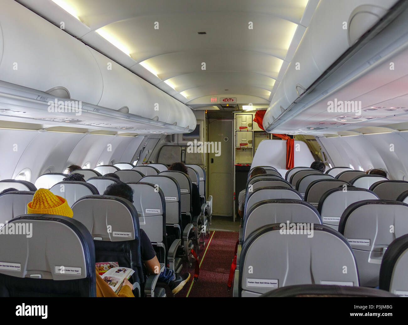 Vietjet stewardess hi-res stock photography and images - Alamy