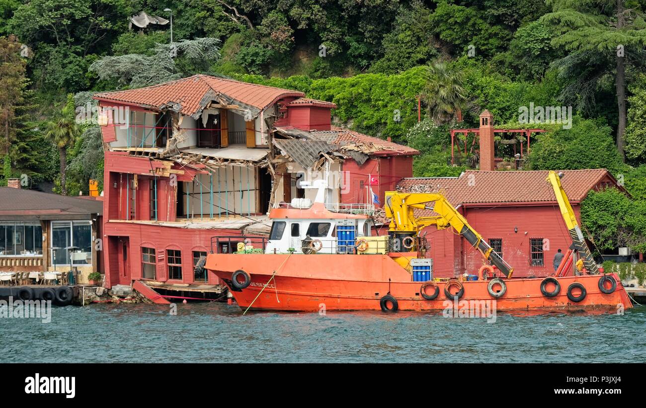 Unsafe structure hi-res stock photography and images - Alamy