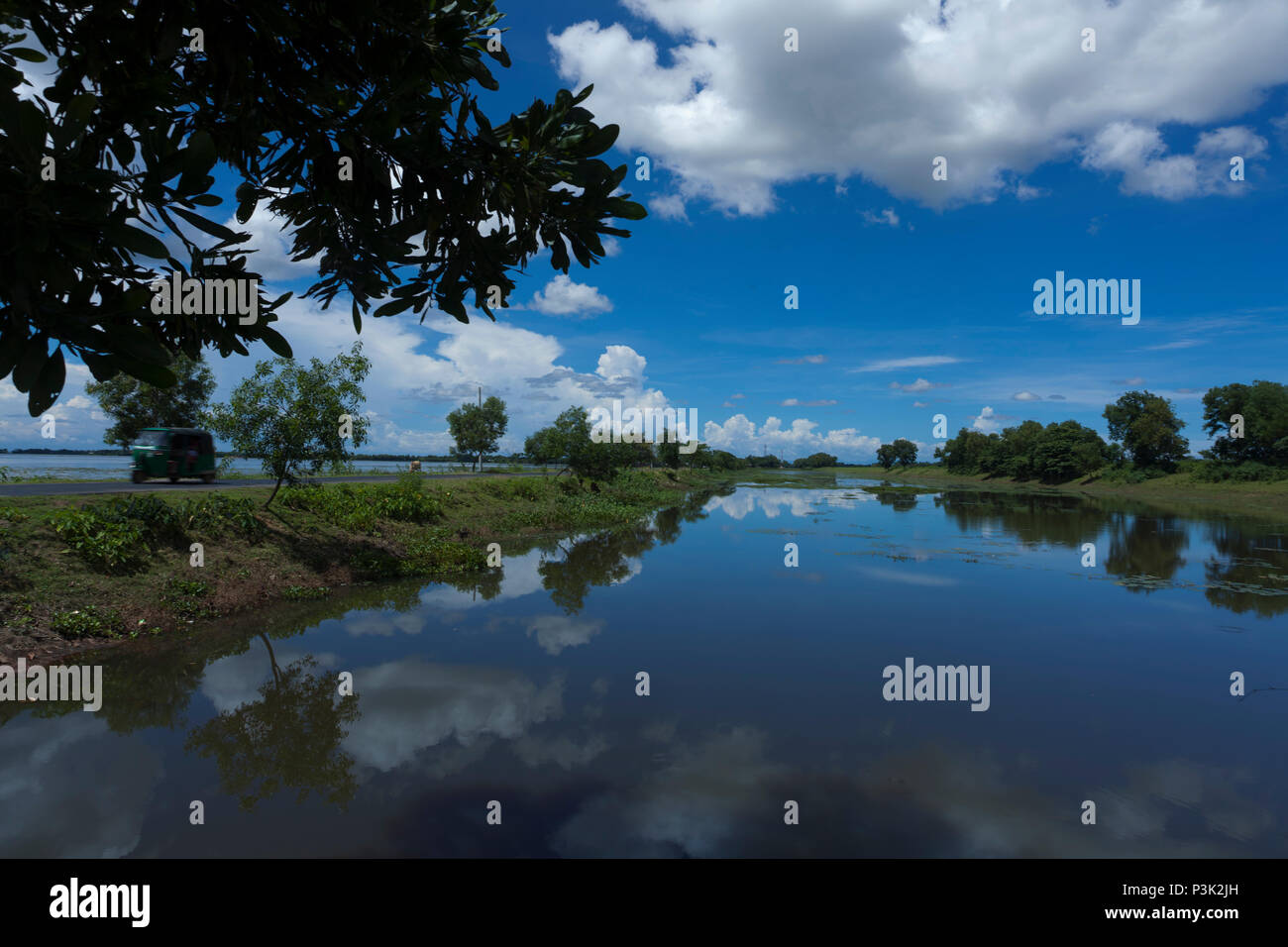 Hakaluki haor hi-res stock photography and images - Alamy