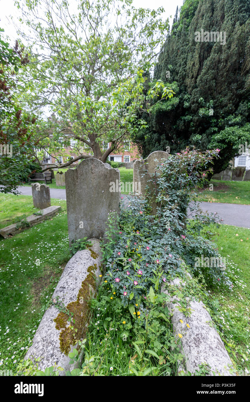 Rye church and graveyard hi-res stock photography and images - Alamy