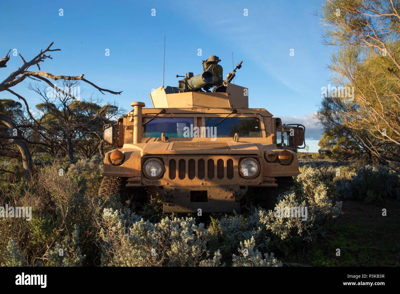 U s marine corps hmmwv humvee hi-res stock photography and images - Alamy