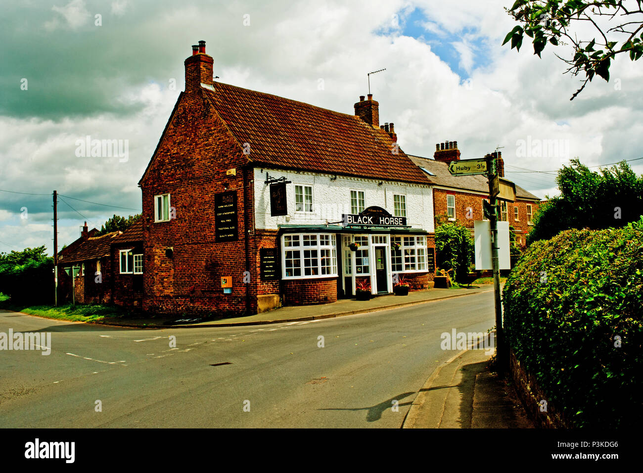 Tollerton hi-res stock photography and images - Alamy