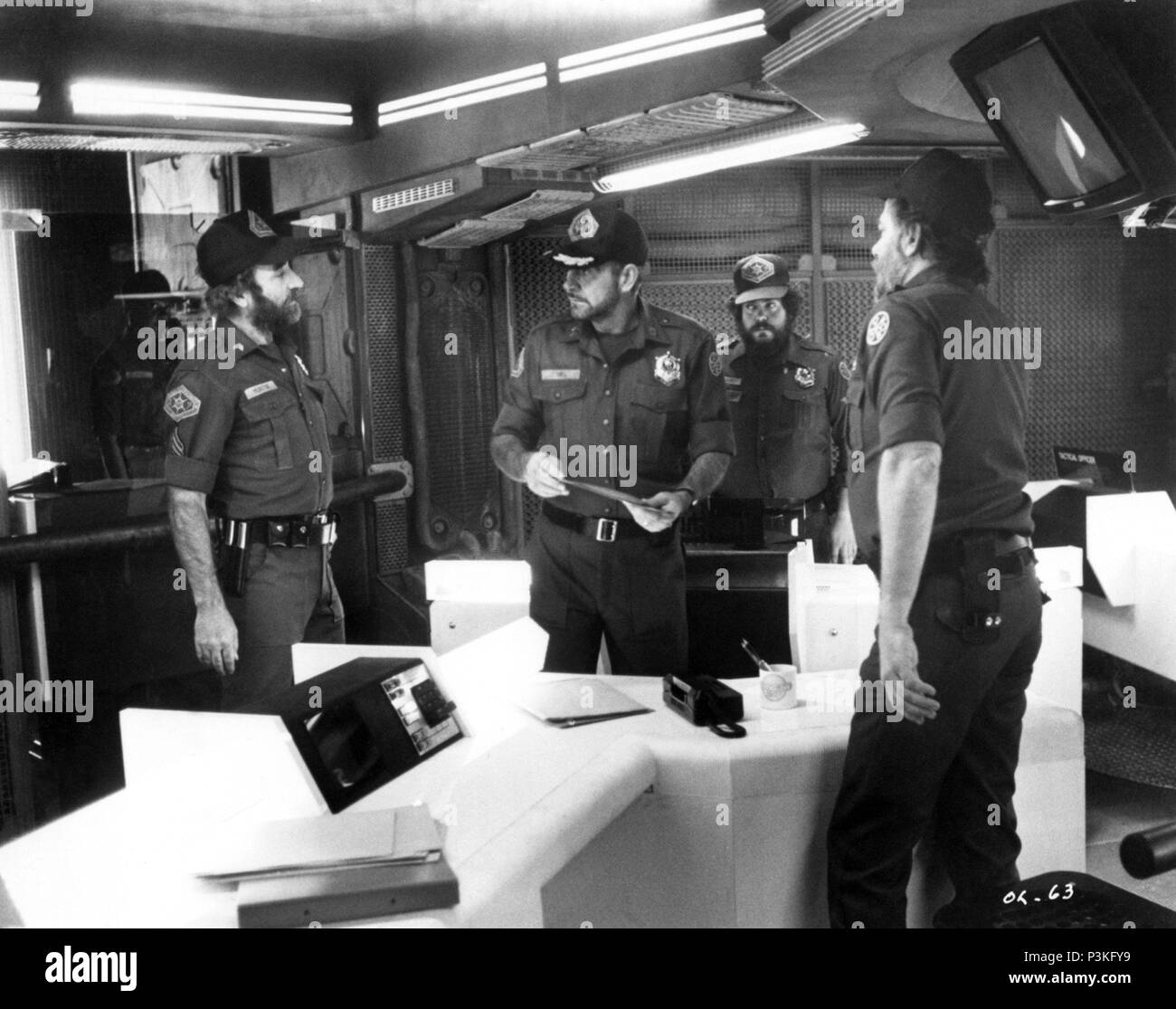 Sean connery outland 1981 hi-res stock photography and images - Alamy