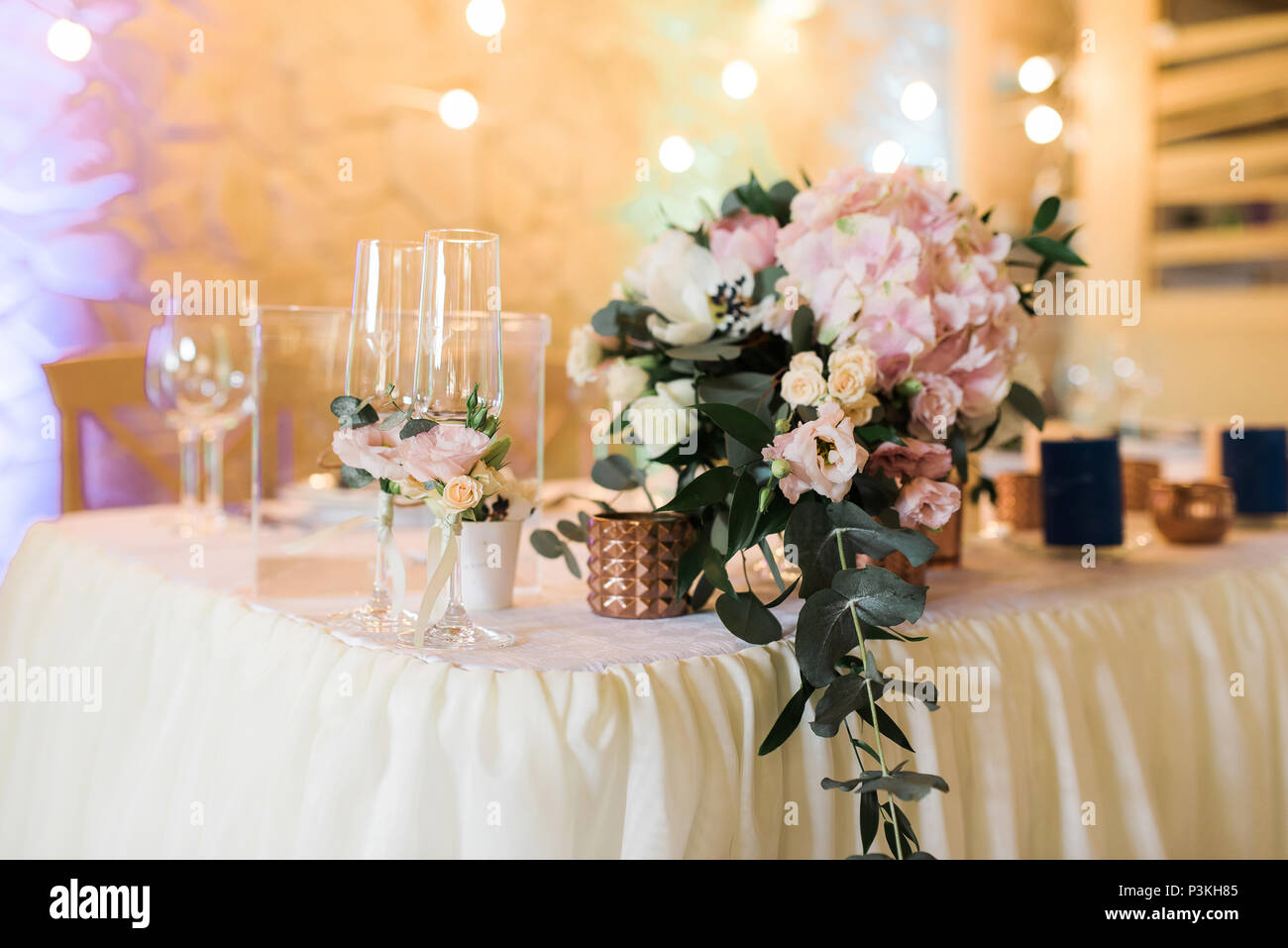 Magnificent decoration of wedding tables Stock Photo - Alamy