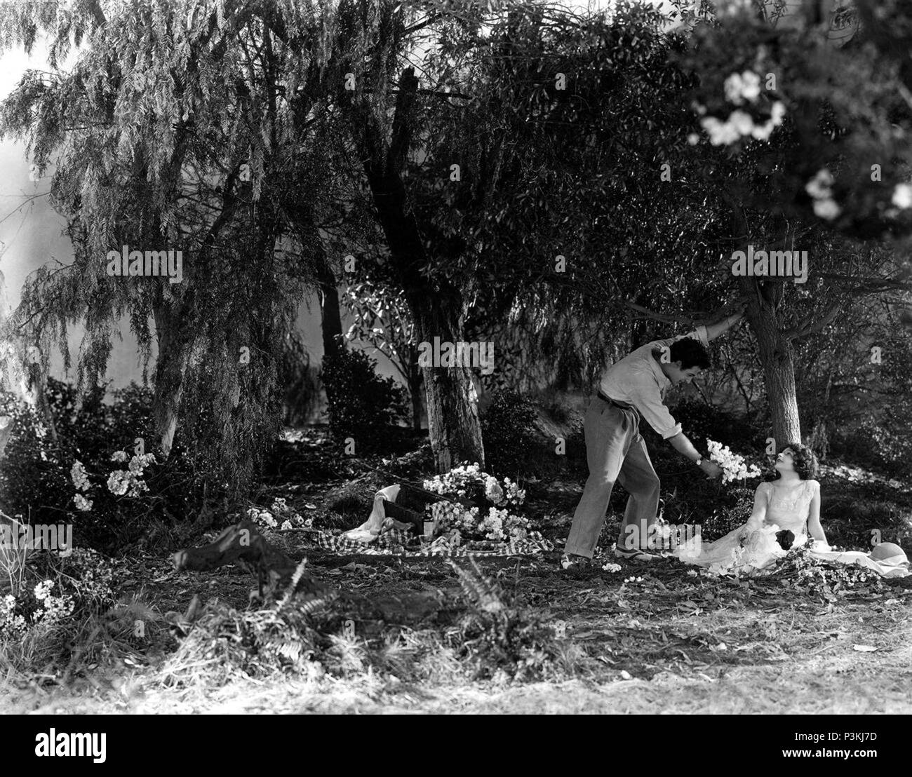 Gilbert roland hi-res stock photography and images - Alamy