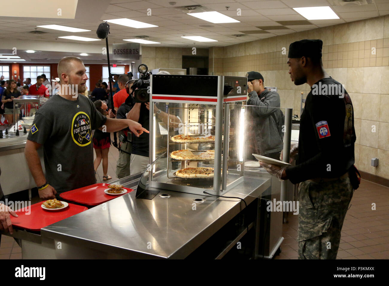 Baseball players eating hi-res stock photography and images - Alamy