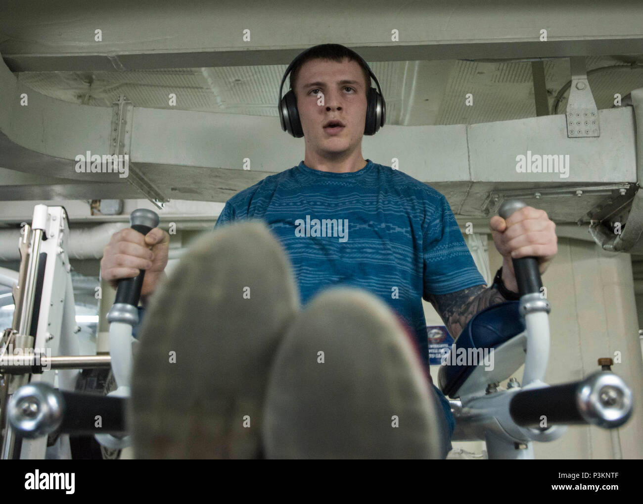 160703-N-NF288-024 SOUTH CHINA SEA (July 3, 2016) Aviation Ordnanceman ...