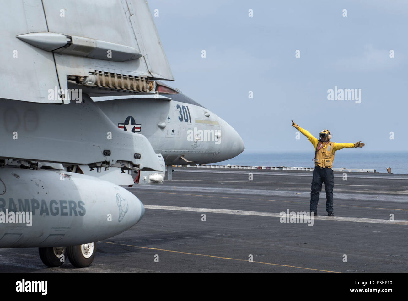 Bell hornet hi-res stock photography and images - Alamy