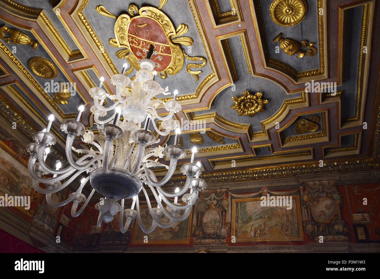 Coffered renaissance ceiling hi-res stock photography and images - Alamy