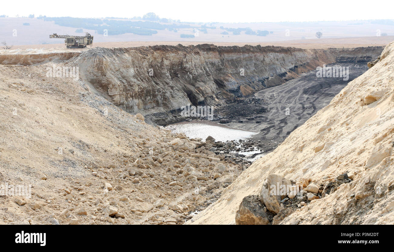Open Pit cola mining in South Africa Stock Photo - Alamy