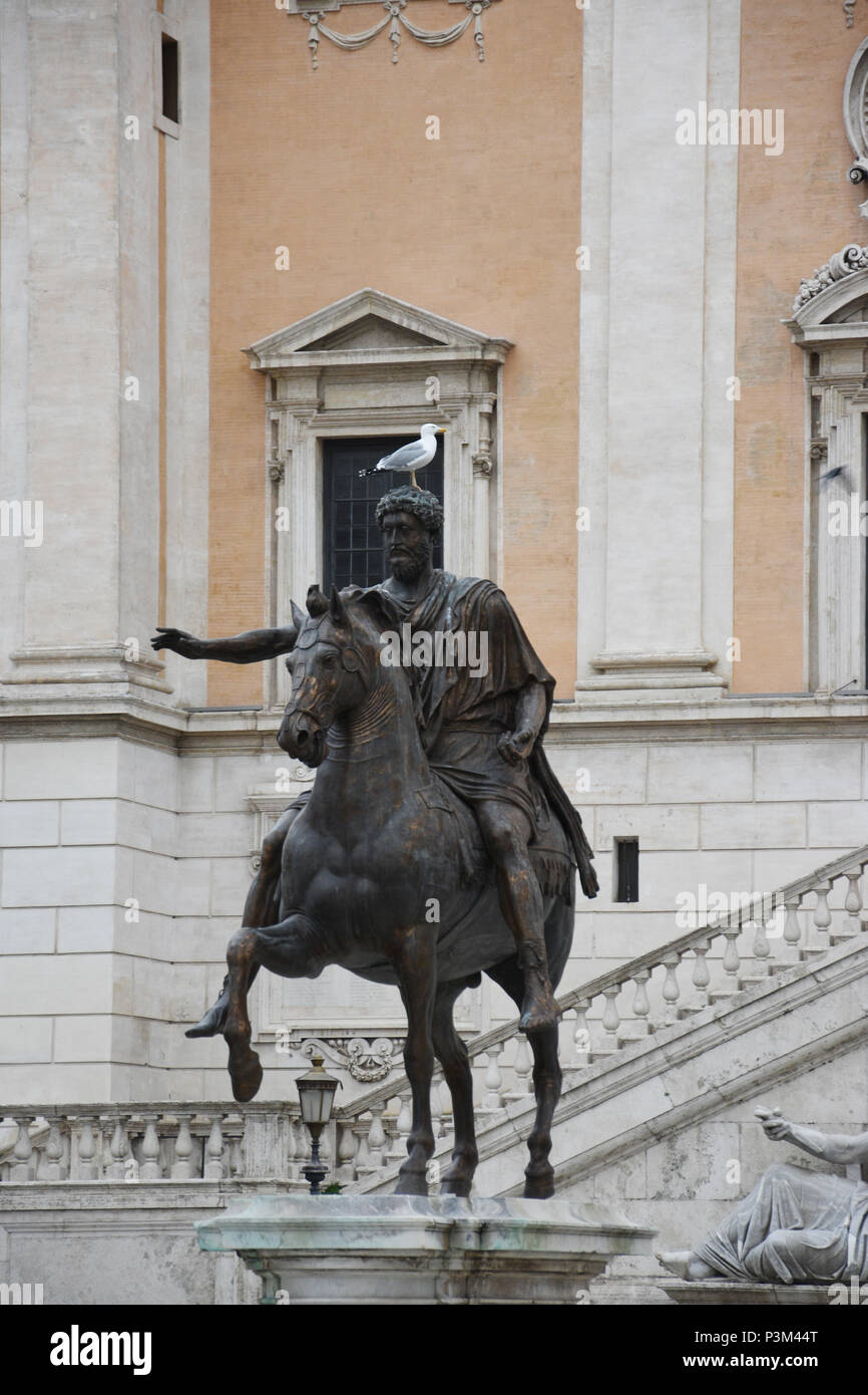 Statue of Emperor Marcus Aurelius in Michelanglo's Piazza del ...