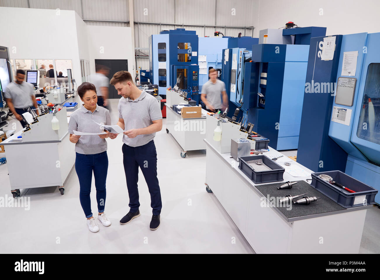 Engineers meeting hi-res stock photography and images - Alamy