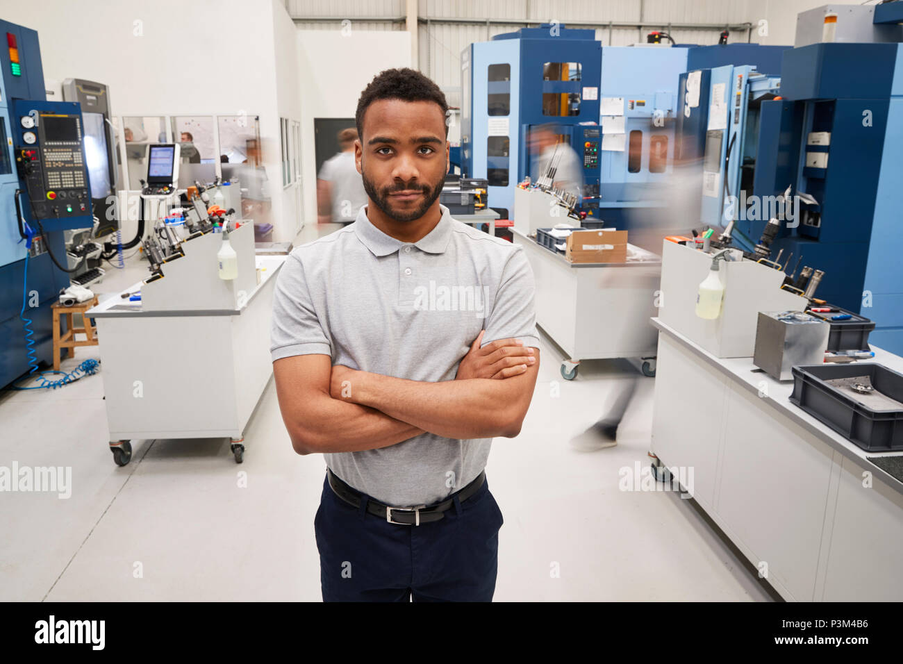 Busy interior engineering workshop hi-res stock photography and images ...