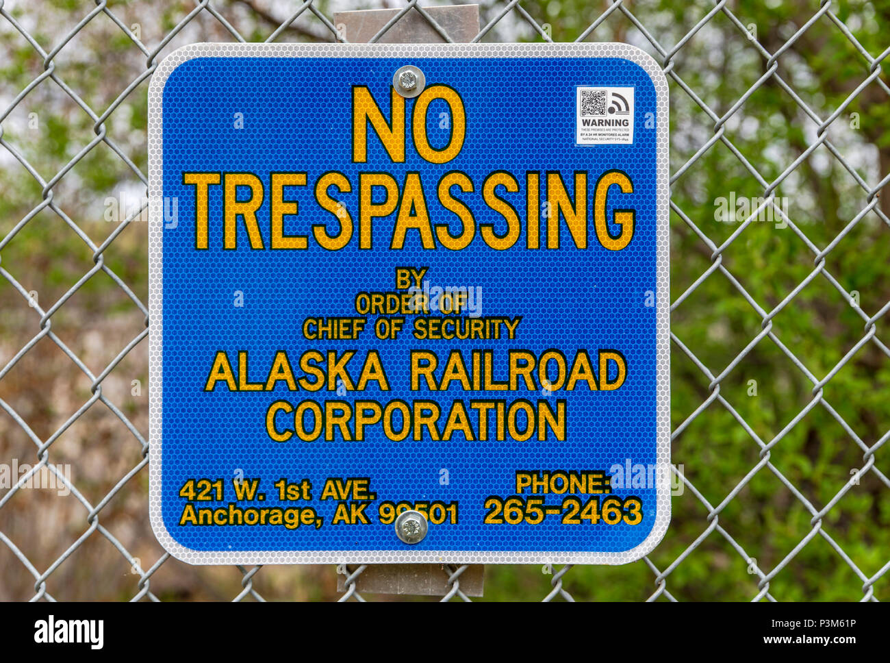 No entry sign chain hi-res stock photography and images - Alamy