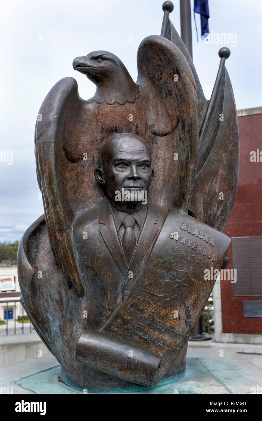 Eisenhower statehood monument hi-res stock photography and images - Alamy