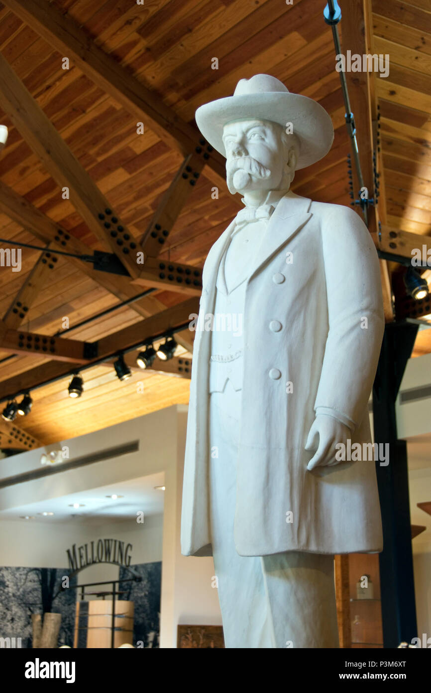 Jack Daniels Distillery Statue Stock Photos & Jack Daniels Distillery ...