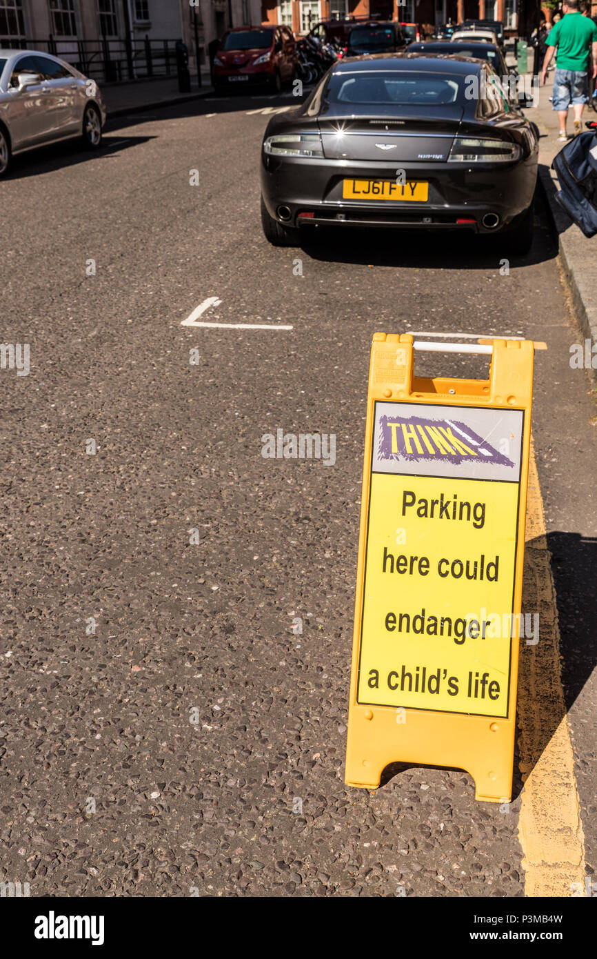 school street signs Stock Photo - Alamy