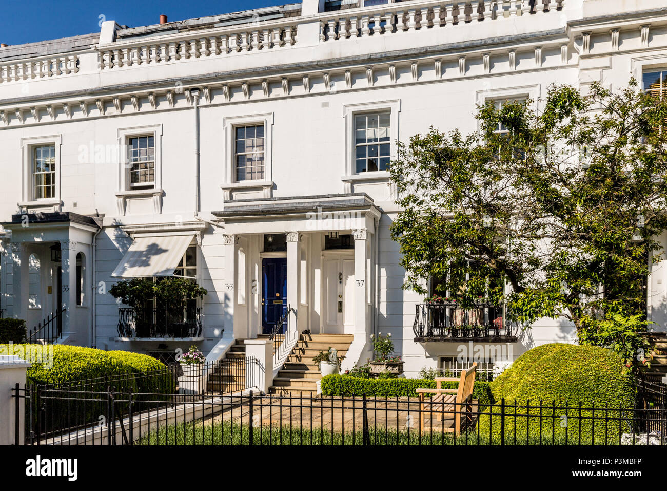 Affluent city hi-res stock photography and images - Alamy