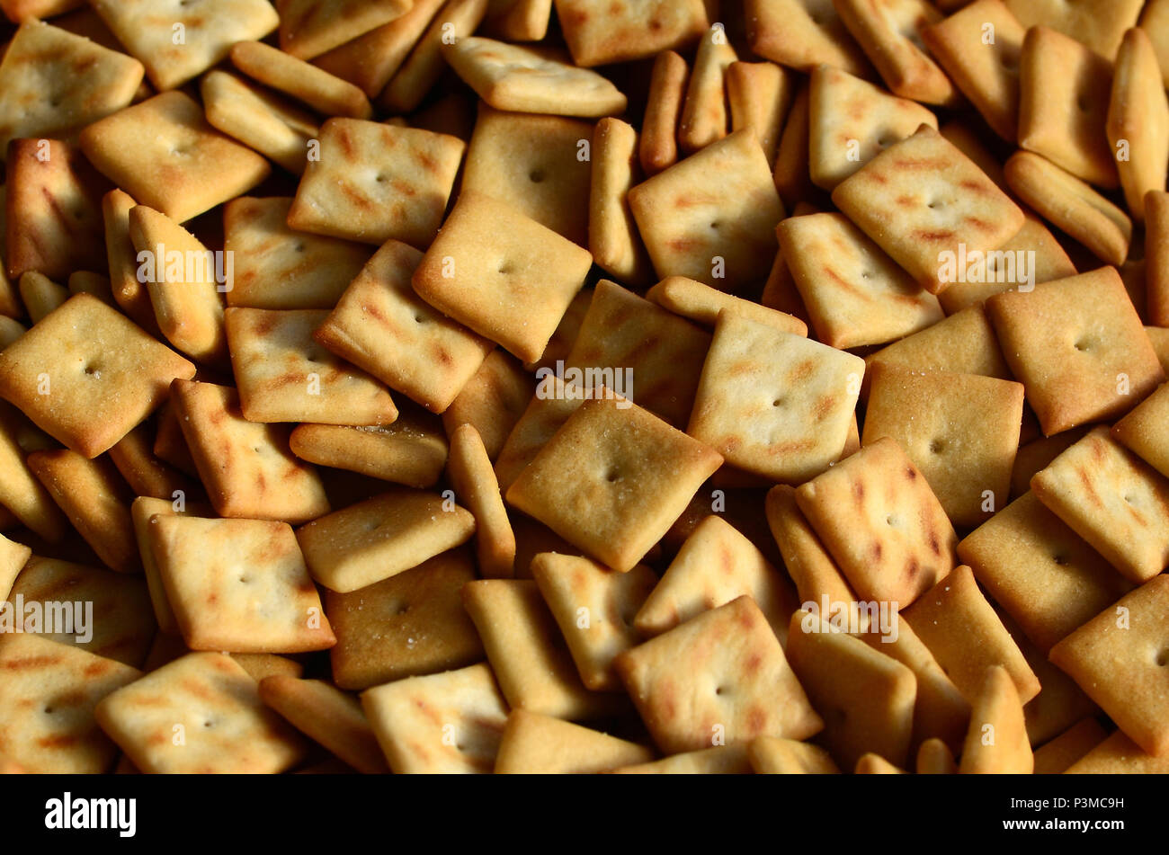 Graham cracker squares hi-res stock photography and images - Alamy