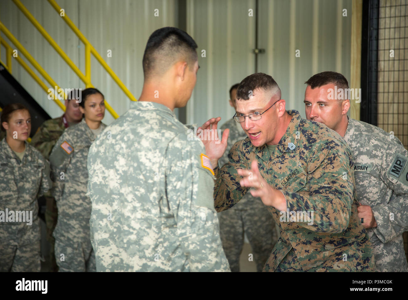 U.S. Marine Corps Gunnery Sgt. Timothy Hanson, Marine Corps ...