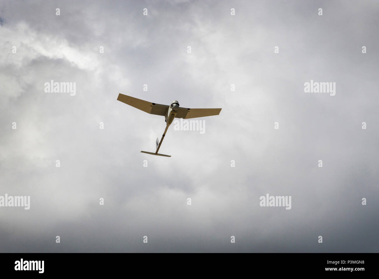 Rq 11b raven hi-res stock photography and images - Alamy