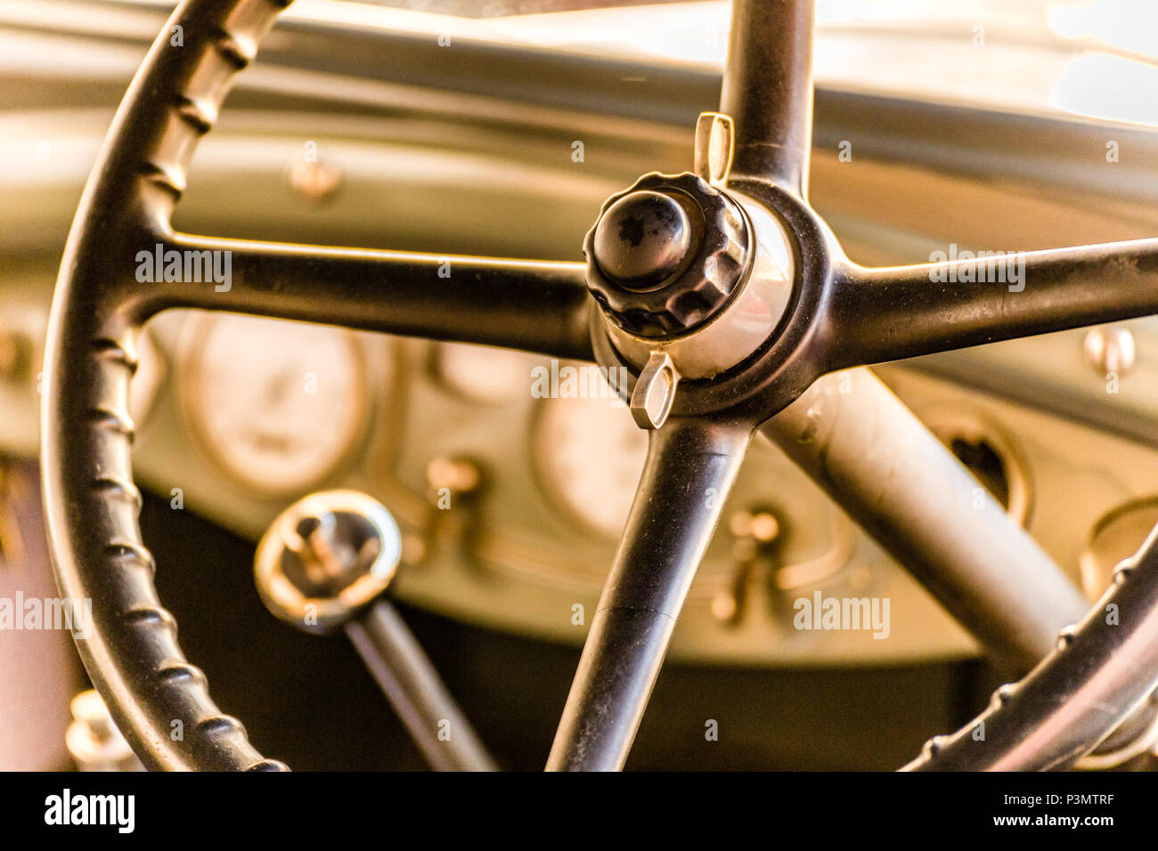 Steering wheel of classic vintage car Stock Photo - Alamy